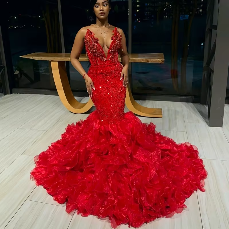 Luxury Red Crystal Beading Tassels Prom Dress Black Girls Baddie Eveni ...